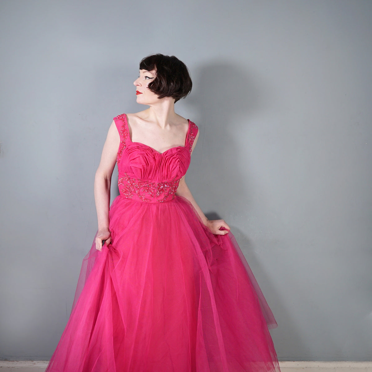 50s GLAMOUROUS SHOCKING PINK SEQUIN EMBELLISHED PROM PARTY DRESS - S ...
